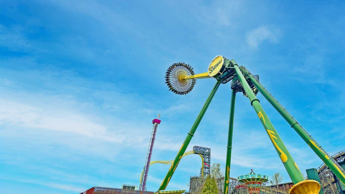 Swingi - Intamin Amusement Rides